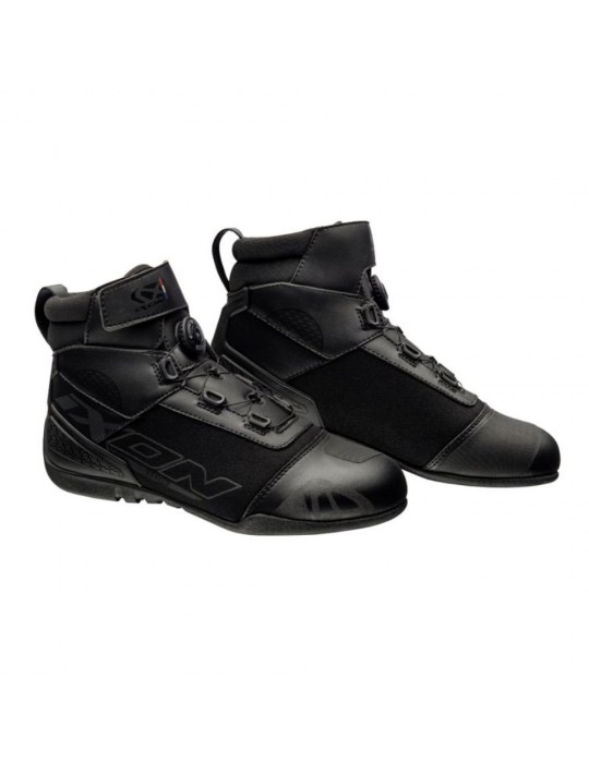 Boots IXON Ranker black